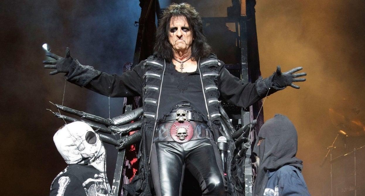 Alice Cooper Guitarist Mike Pinera Dead at 76 - PopCulture.com