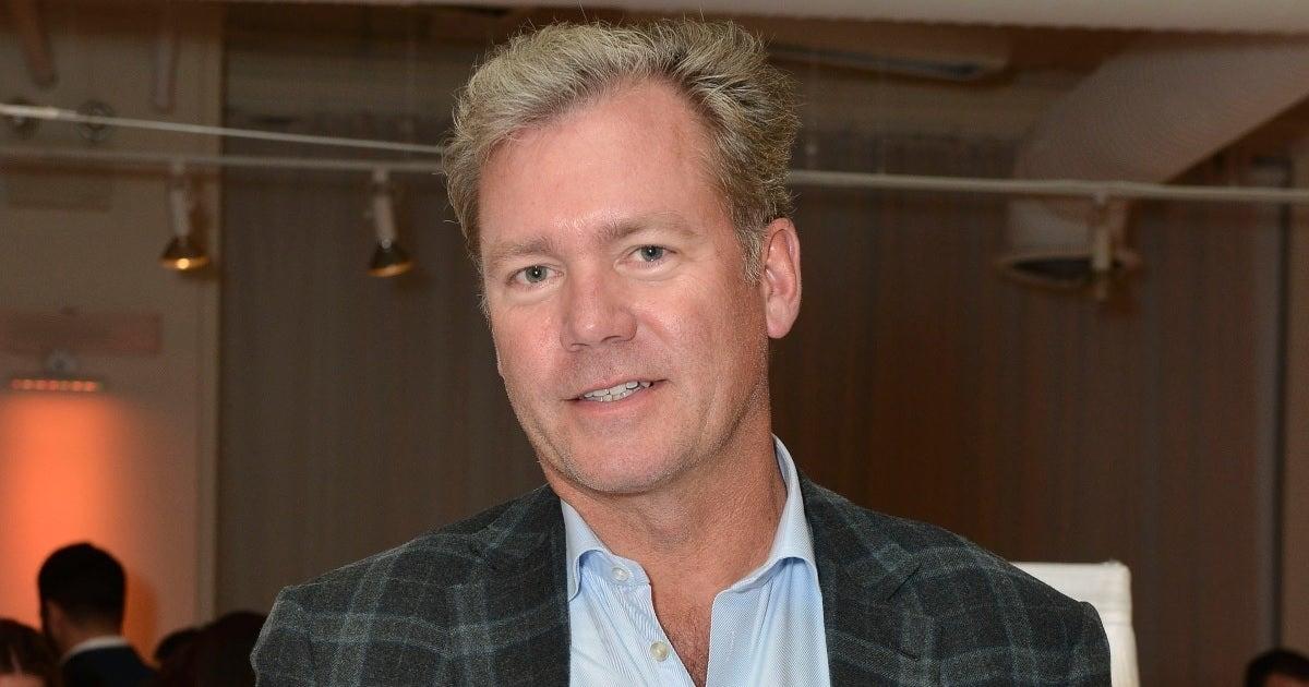 'To Catch a Predator' Host Chris Hansen Turns Self in After Warrant for ...