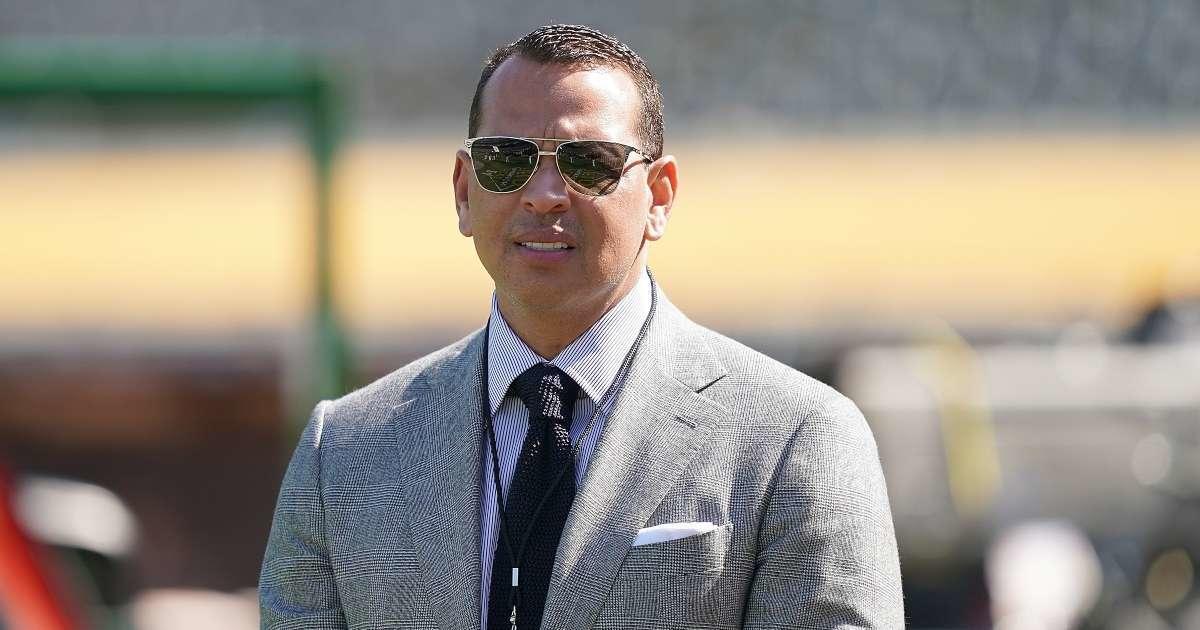 Alex Rodriguez Allegedly Slides Into Australian TV Host's DMs Following ...