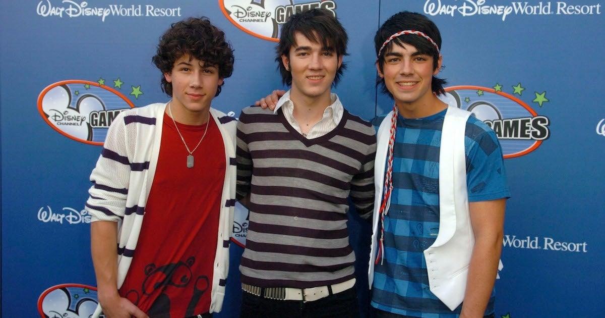 2000s Disney Channel Stars Had Their Own Olympics, and It's Pure ...