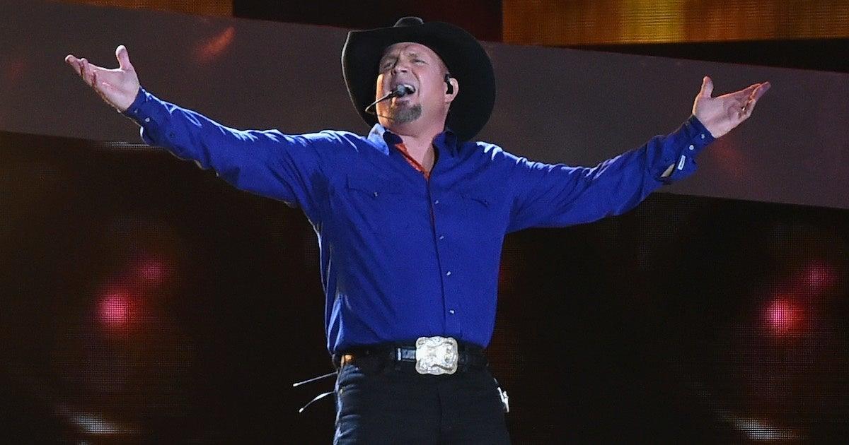 Garth Brooks Adds Seattle Stadium Tour Show - PopCulture.com