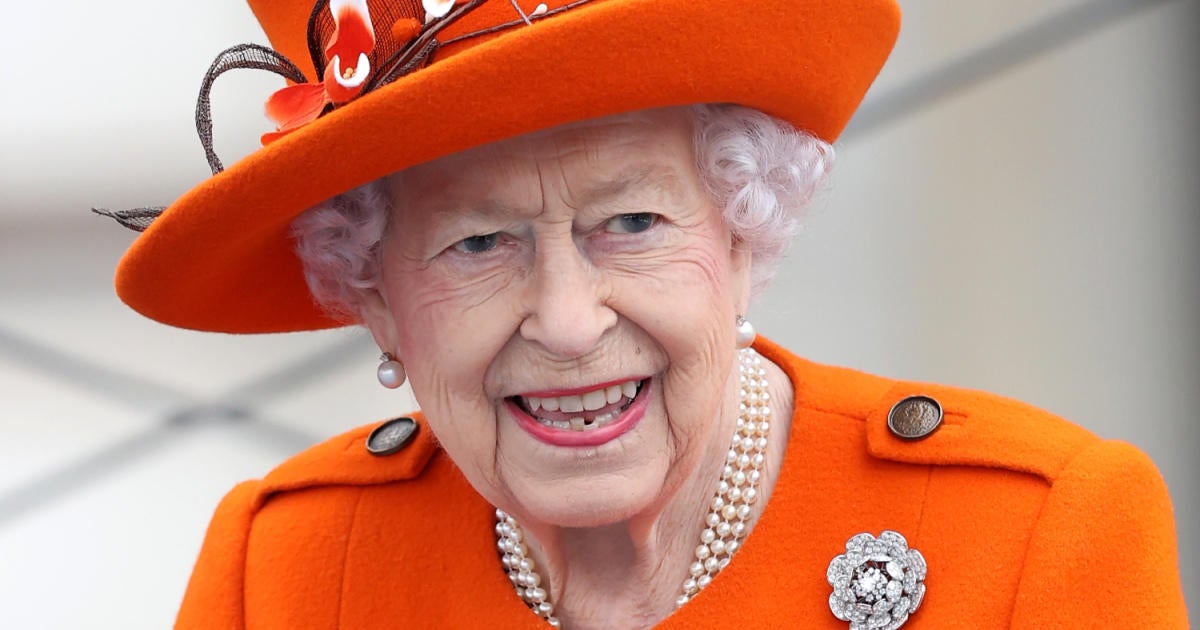 Queen Elizabeth to Miss Major Royal Engagement as She Reportedly Scales ...