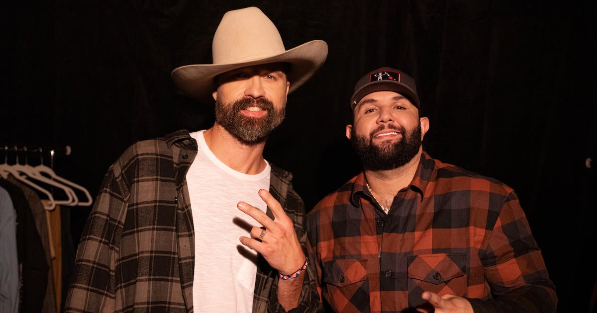 Walker Hayes Teams up With Carin Leon for Spanish 'Fancy Like' Remix ...