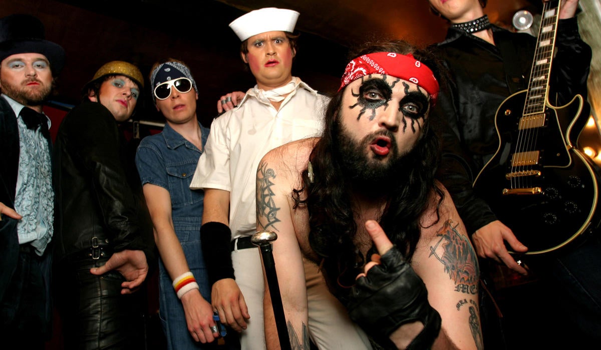 Hank Von Hell, Former Turbonegro Frontman, Dead at 49 - PopCulture.com