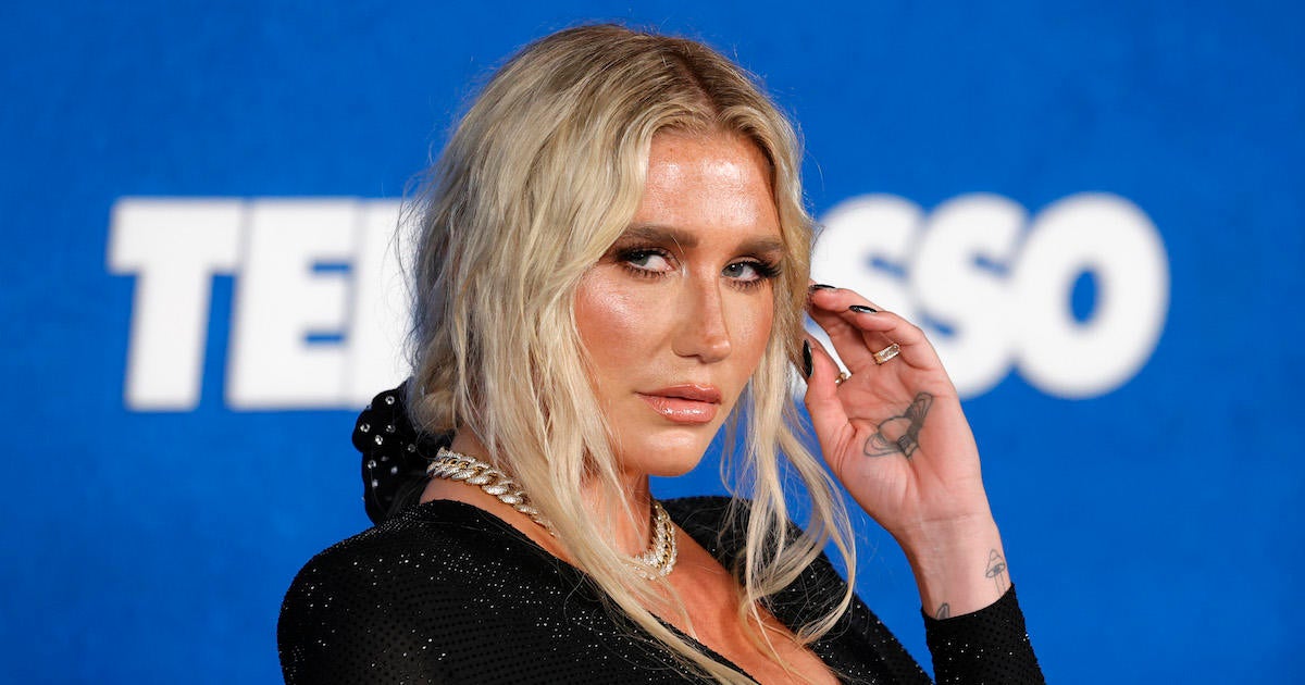 Kesha Reveals She 'Almost Died' in January - PopCulture.com
