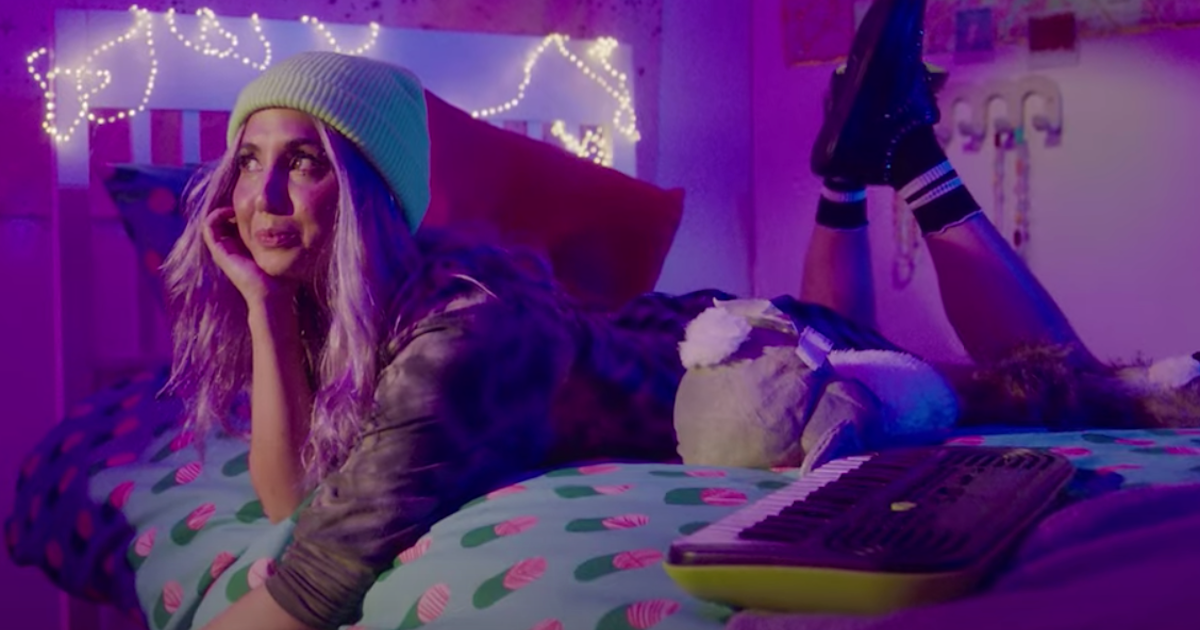 'Undercover Underage': Child Advocate Roo Powell Talks Taking on Teen ...