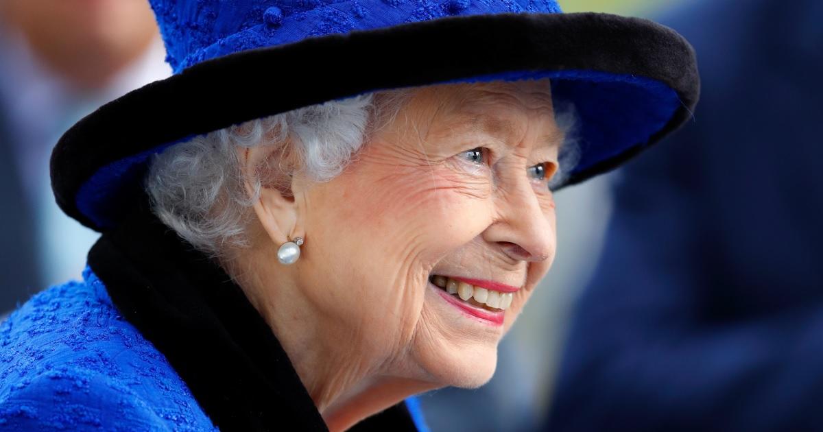 Queen Elizabeth II Has Never Eaten Pizza for a Relatable Reason ...