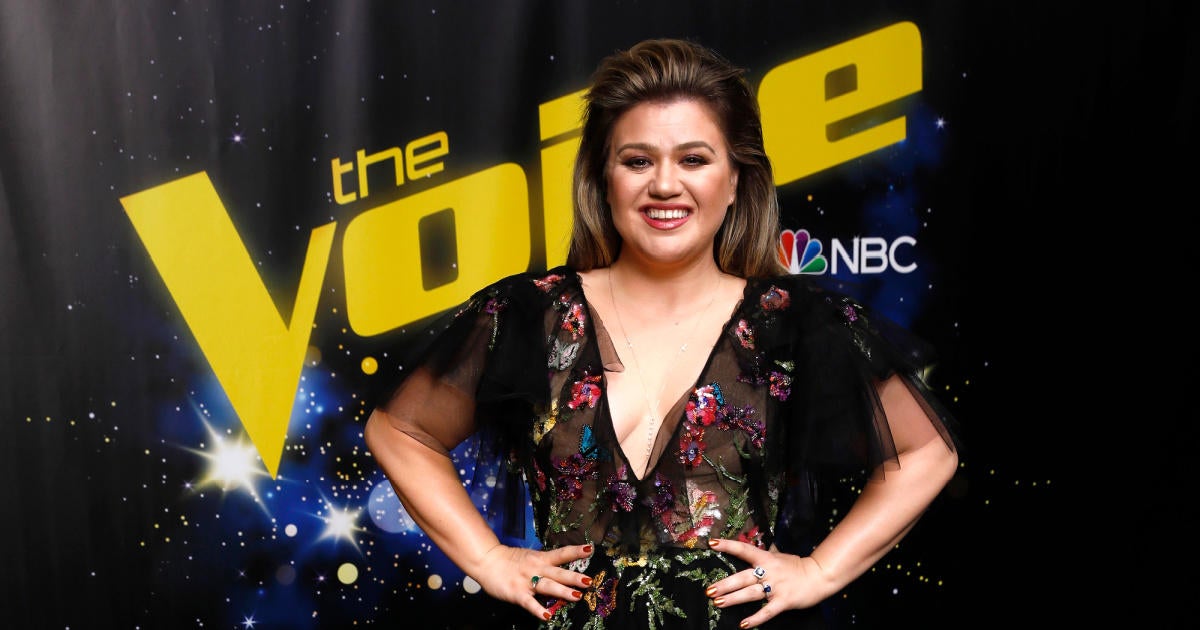 Watch Kelly Clarkson Absolutely Smash One of the Most Iconic '90s Rock ...
