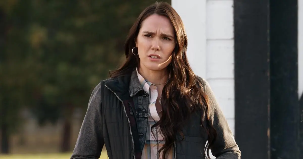 'Yellowstone': Actress Who Plays Mia Is From an Incredibly Famous ...