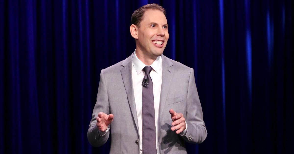 Comedian Ryan Hamilton Hit by Bus, Seriously Injured - PopCulture.com