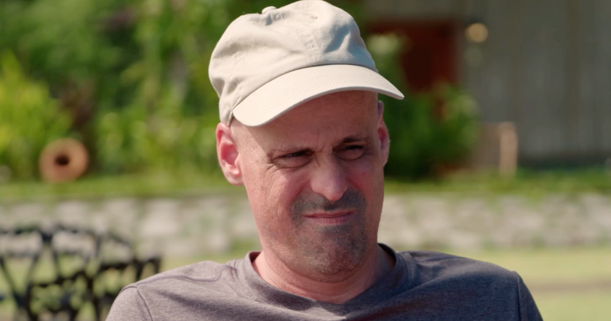 '90 Day Fiance' Fans Lose Their Minds After Gino's Hat Comes Off ...