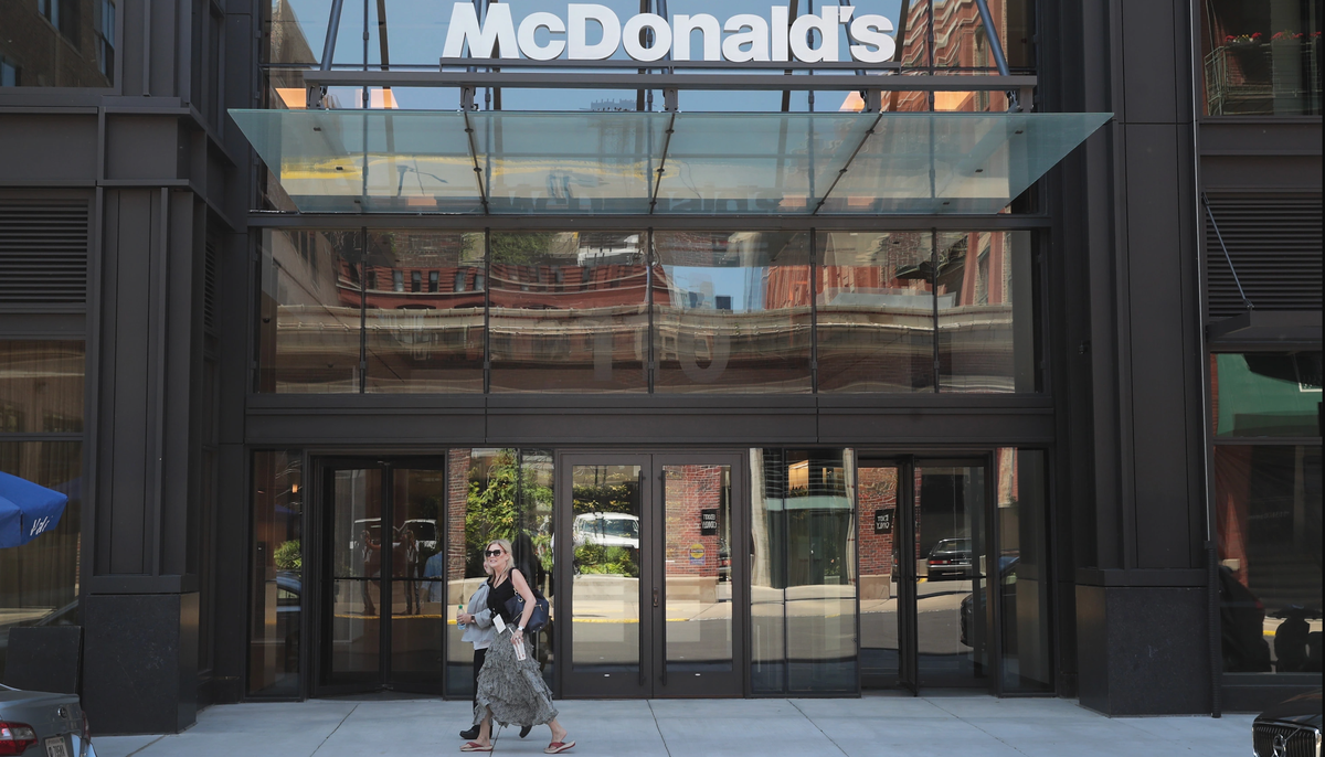 McDonald's Massive $250 Million Headquarters Is a Sight to See ...