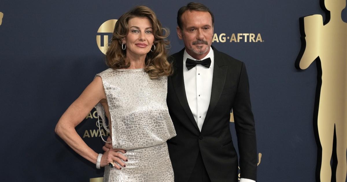 Tim McGraw, Faith Hill and Their 3 Daughters Dress as 'The Godfather ...