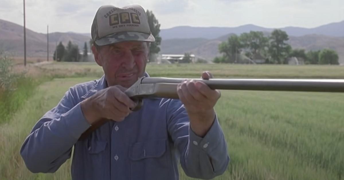 Dale Critchlow, 'Napoleon Dynamite' Actor, Dead at 92 - PopCulture.com