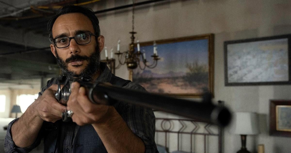 'Fear the Walking Dead' Star Omid Abtahi Reveals How First Day on Set ...