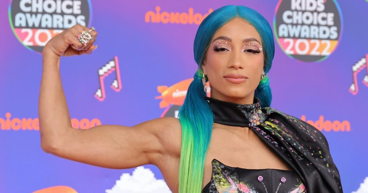 Sasha Banks Reveals Flashy New Bling After WrestleMania Win ...