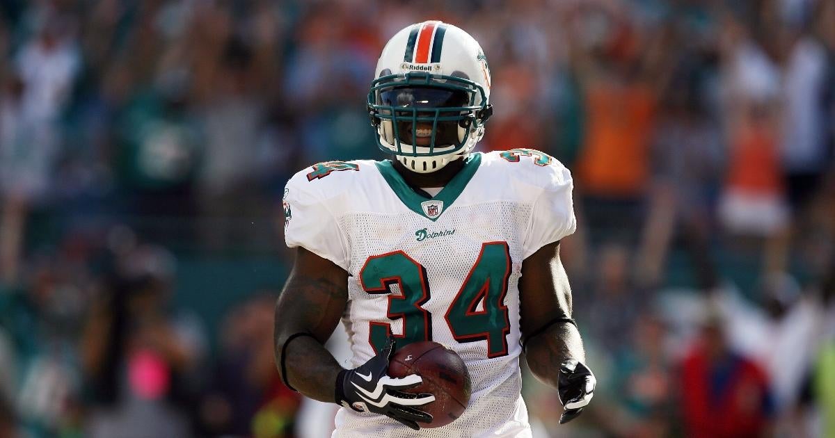 Former NFL All-Pro Running Back Ricky Williams Officially Changes Name ...