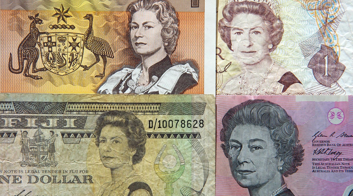 What Happens to All the Currency With Queen Elizabeth II's Visage Now ...