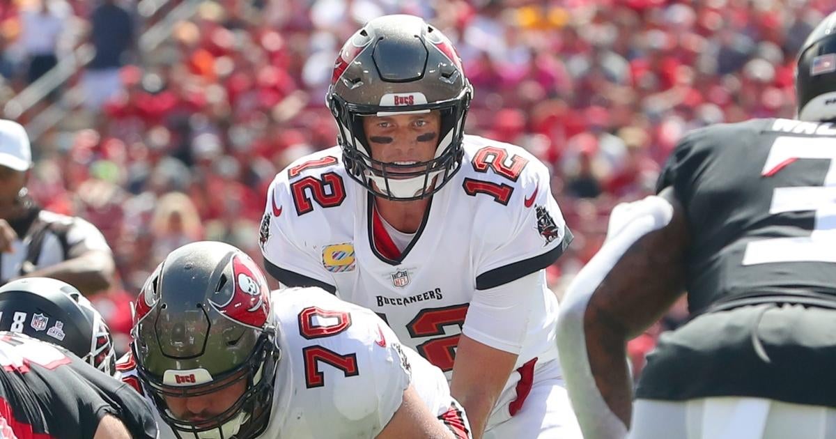 Tom Brady Receives Fine for Kicking Atlanta Falcons Player - PopCulture.com