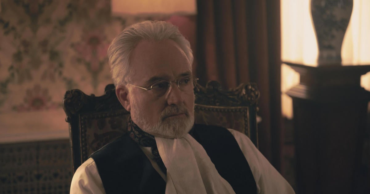 'The Handmaid's Tale' Introduces Commander Lawrence's New Bethlehem ...