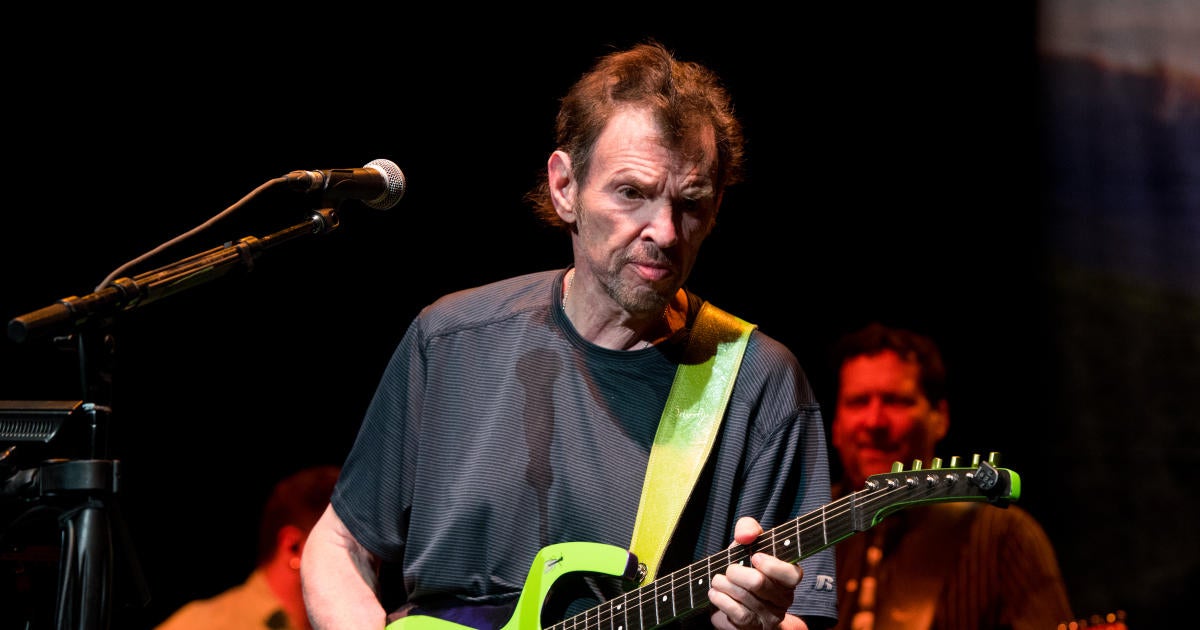 Jeff Cook's Family Has Special Request in Lieu of Flowers After Alabama ...