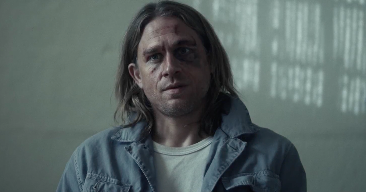 Charlie Hunnam to Play Infamous Murderer Ed Gein in 'Monster' Season 3 ...