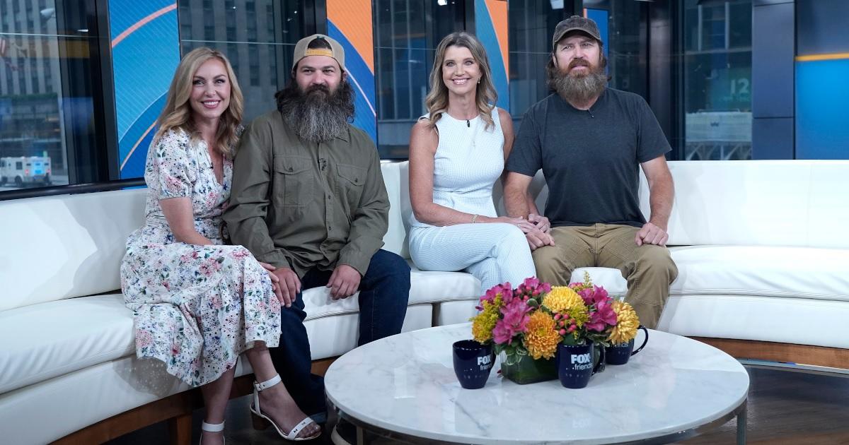 'Duck Dynasty' Family Mourns 'Tragic' Loss - PopCulture.com