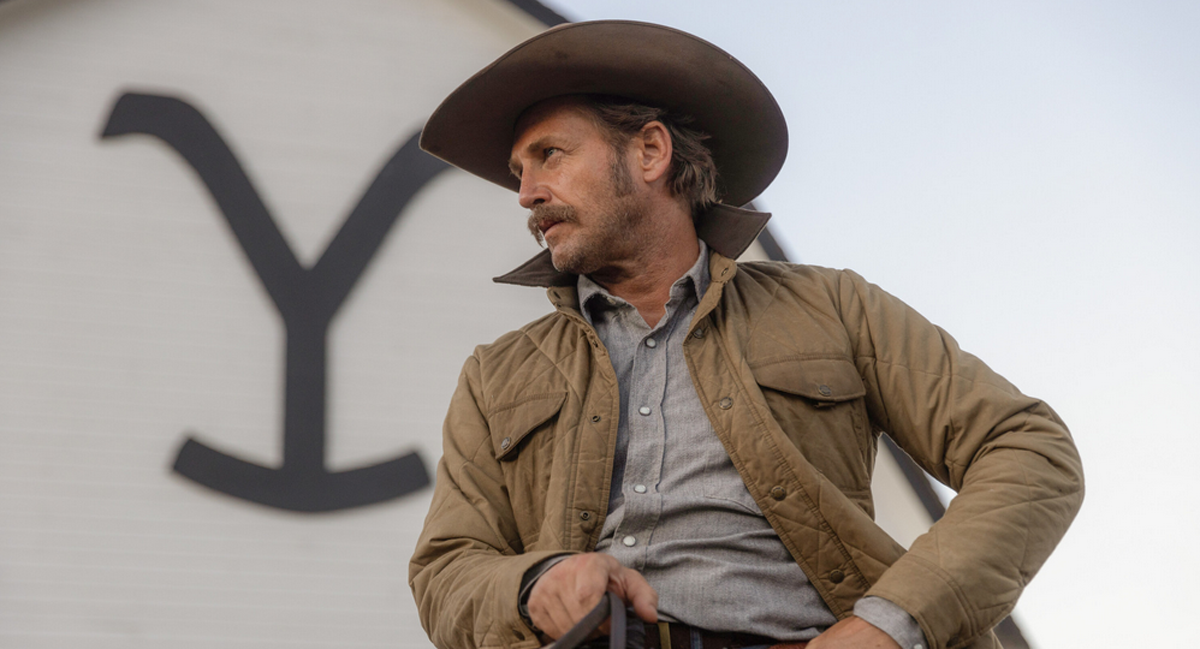 'Yellowstone': Why Young John Dutton Actor Josh Lucas Looks So Familiar ...
