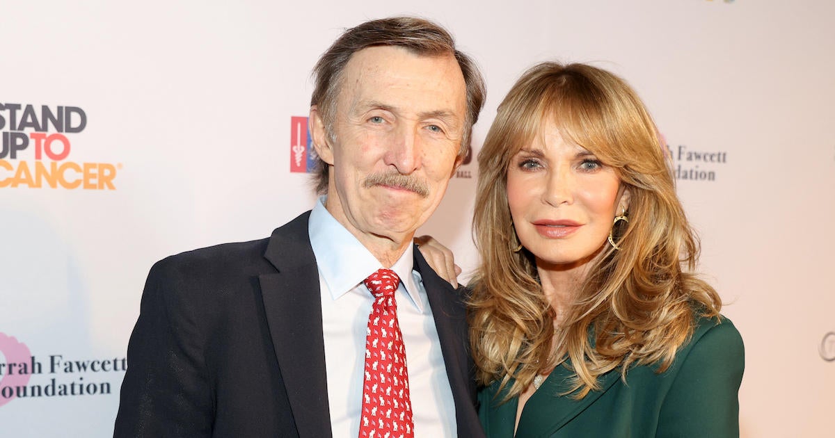 'Charlie's Angels' Star Jaclyn Smith Shows off Sexy Workout Moves With ...