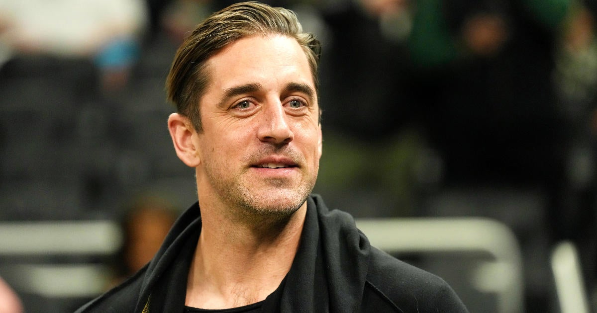 Aaron Rodgers Opens up About Using Psychedelics - PopCulture.com