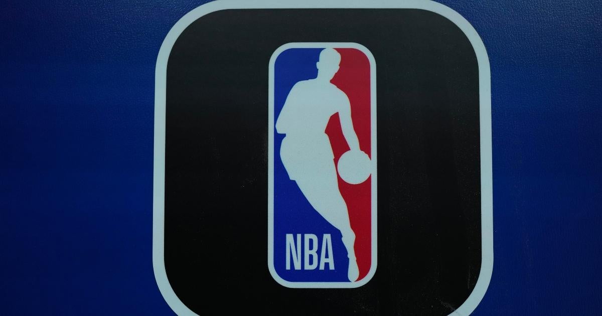 NBA Announcer Suffers Scary Medical Emergency On-Air - PopCulture.com