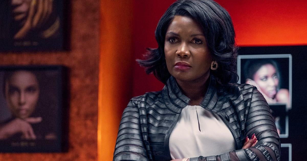 'Riches' Star Sarah Niles Explains Why She Wasn't Sure About Her Role ...