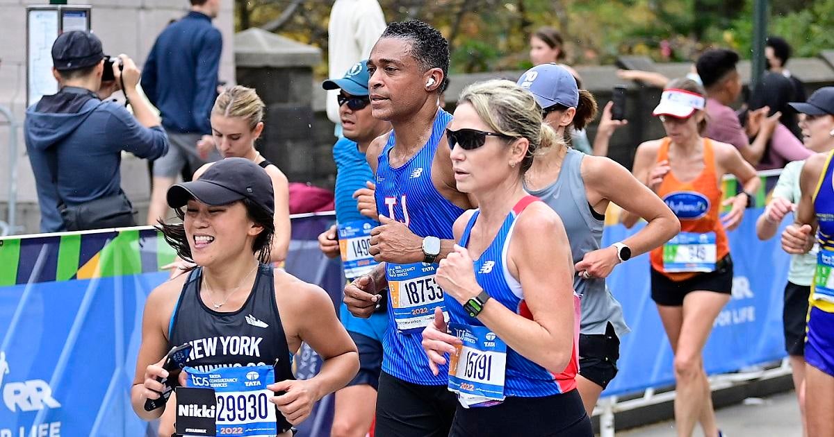 Amy Robach and T.J. Holmes Complete New York Half Marathon - PopCulture.com