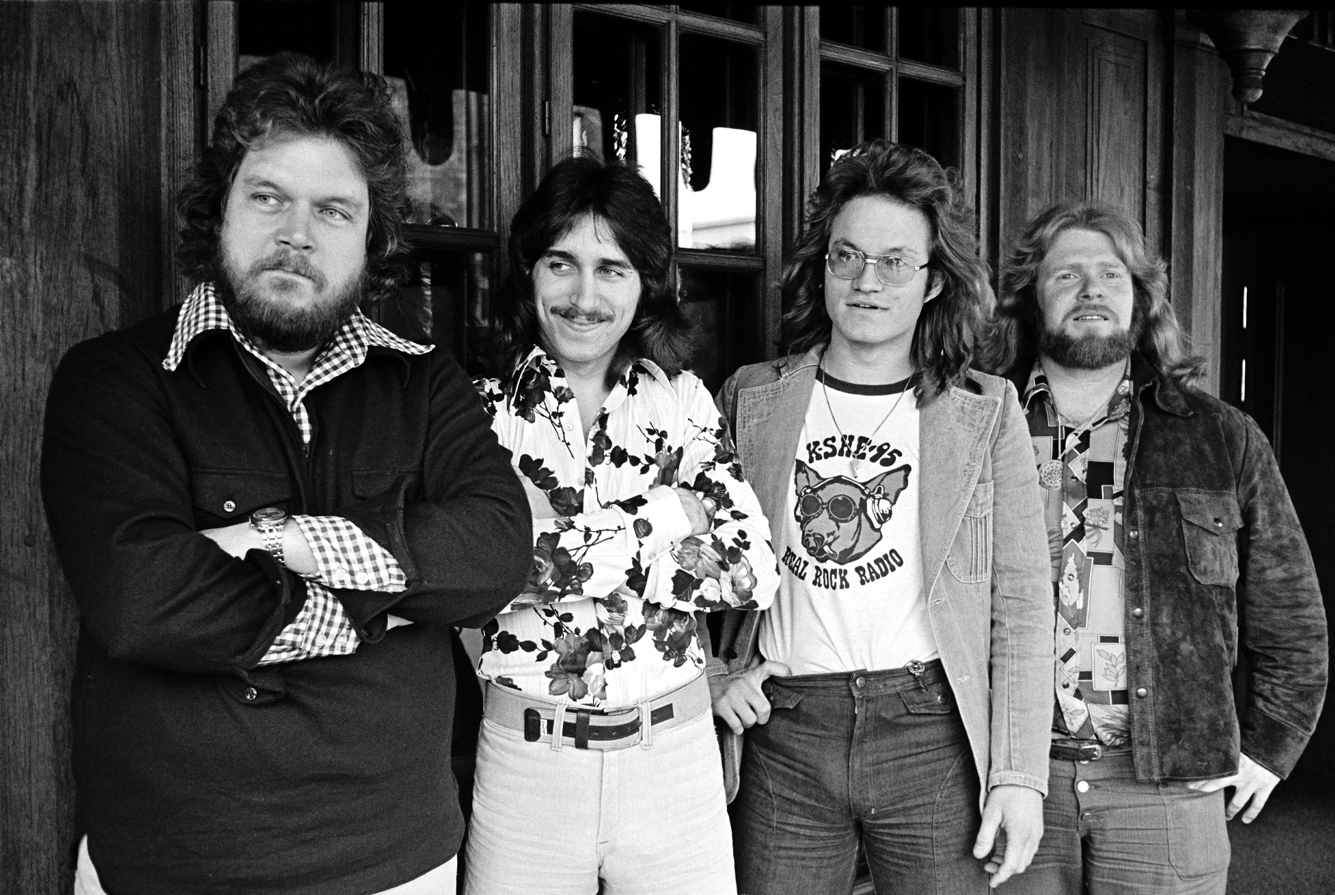 Robbie Bachman, Bachman-Turner Overdrive Drummer, Dead at 69 ...