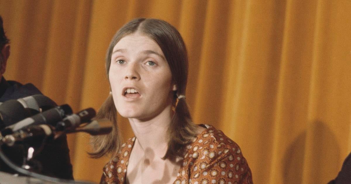 Manson Family Member Linda Kasabian Dead at 73 - PopCulture.com