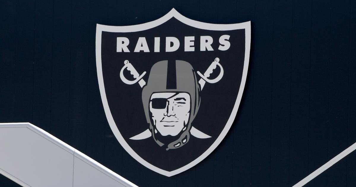 Las Vegas Raiders Center Engaged to Basketball Player - PopCulture.com