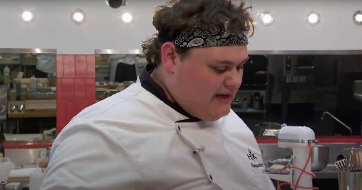 'Hell's Kitchen': Chefs Battle in Front of Live Audience in Season ...