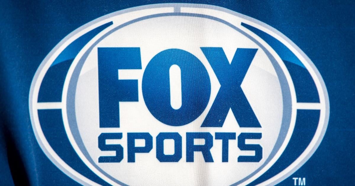 Fox NFL Reporter Announces Engagement to Former Model - PopCulture.com