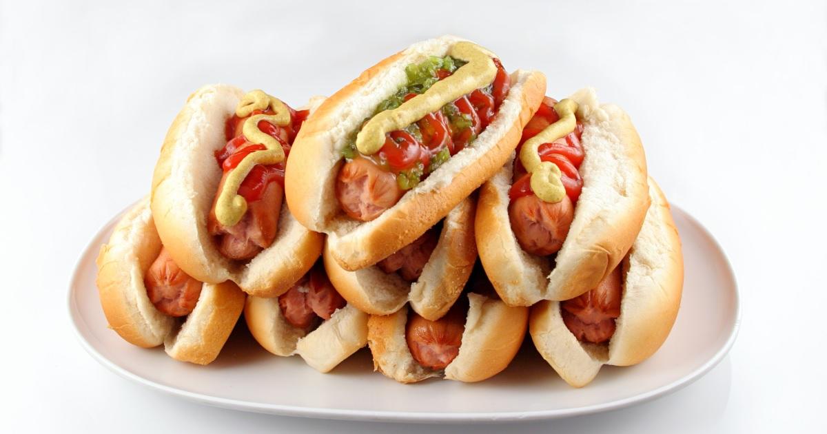 Hot Dog Buns Recalled - PopCulture.com