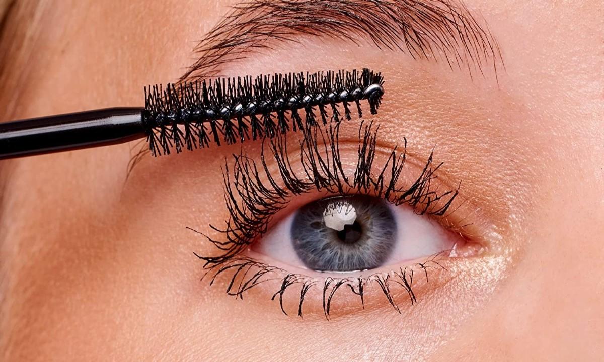 Amazon Deal Alert: You Need to Try This $5 Mascara - PopCulture.com