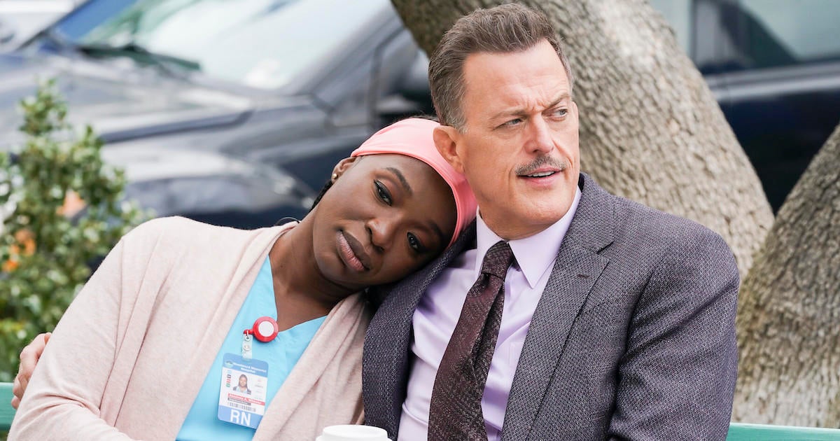 'Bob Hearts Abishola' Star Billy Gardell Details His 150-Lb. Weight ...