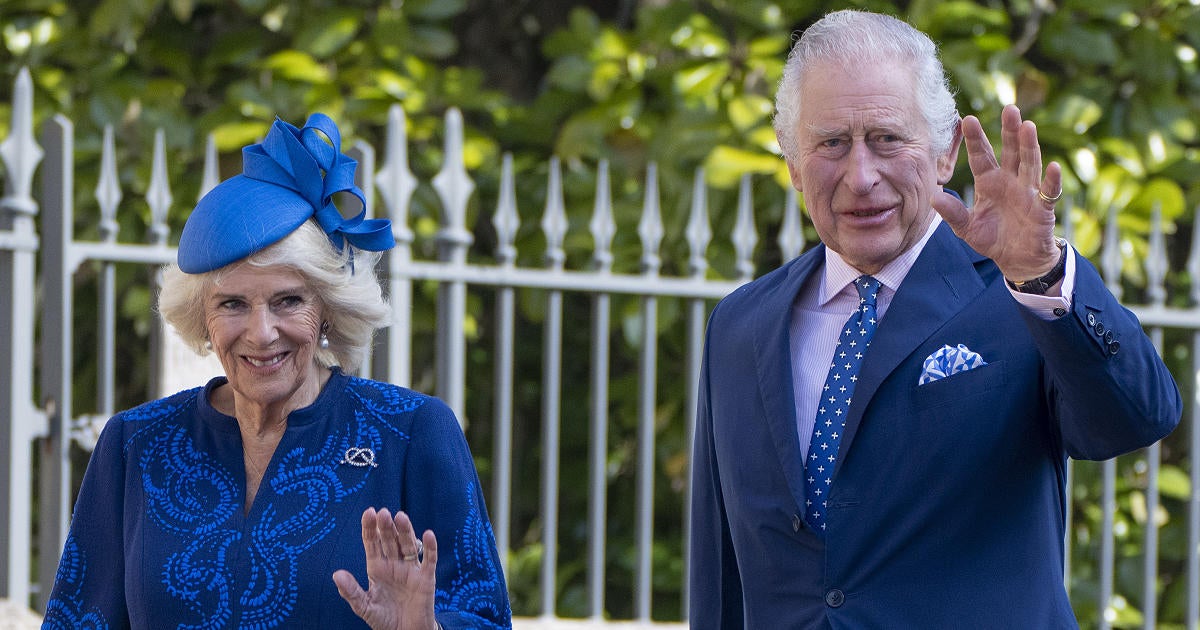 King Charles and Queen Camilla Pose for New Portrait as Coronation ...