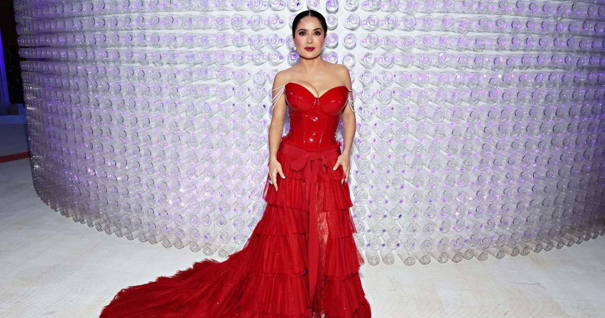 Salma Hayek Has a Wardrobe Malfunction While Dancing in Her Bathrobe on ...