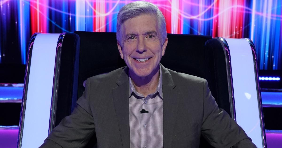 'Dancing With the Stars' Honored Former Host Tom Bergeron in the 500th ...