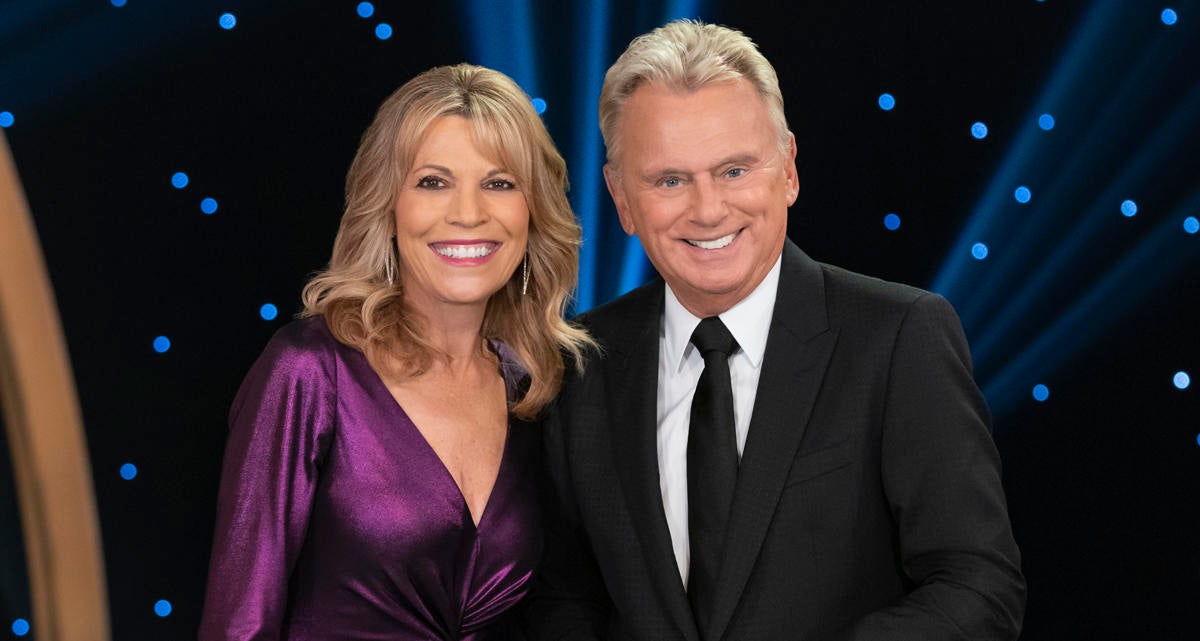 Vanna White Tells Why She Isn't Retiring From 'Wheel of Fortune' With ...