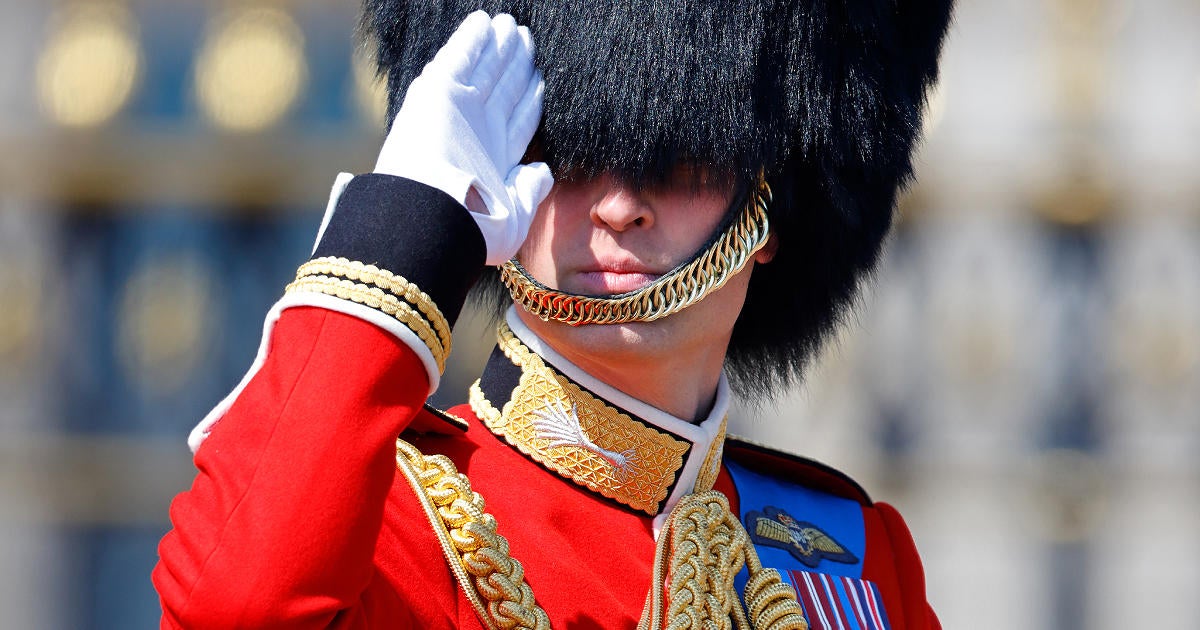 British Guards Faint in Heat as Prince William Views Military Parade ...