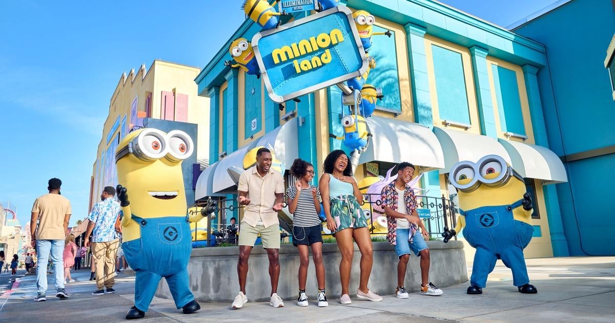 Universal Orlando Unveils Minion Land - PopCulture.com