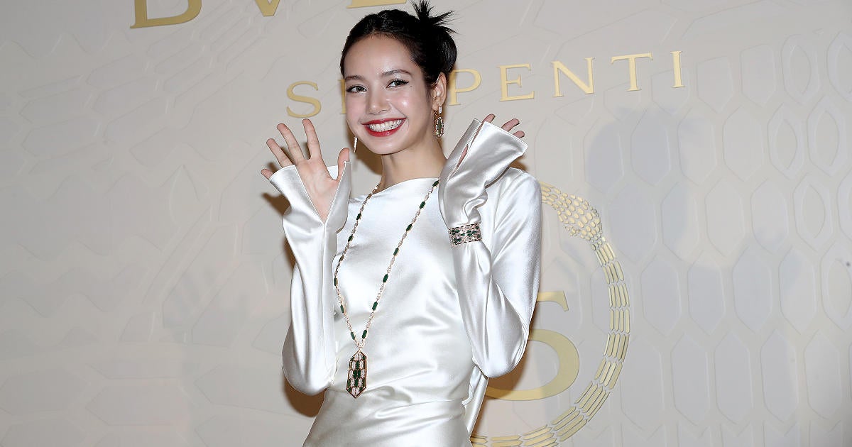 BLACKPINK: All of Lisa's Guinness World Records, Explained - PopCulture.com