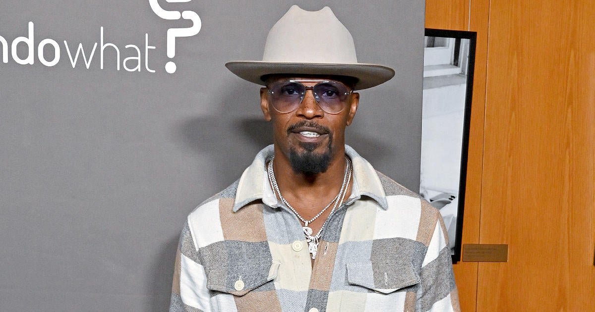 Jamie Foxx Gets Emotional About His Medical Emergency in First Speech ...