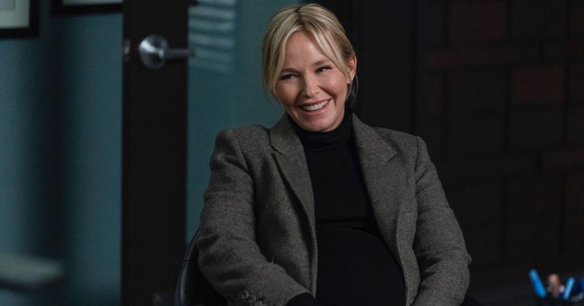 'Law & Order: SVU' Star Kelli Giddish Gives Birth to Baby Boy ...